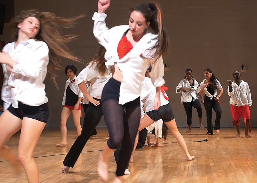 SDSU theatre, dance unite in play – The Daily Aztec